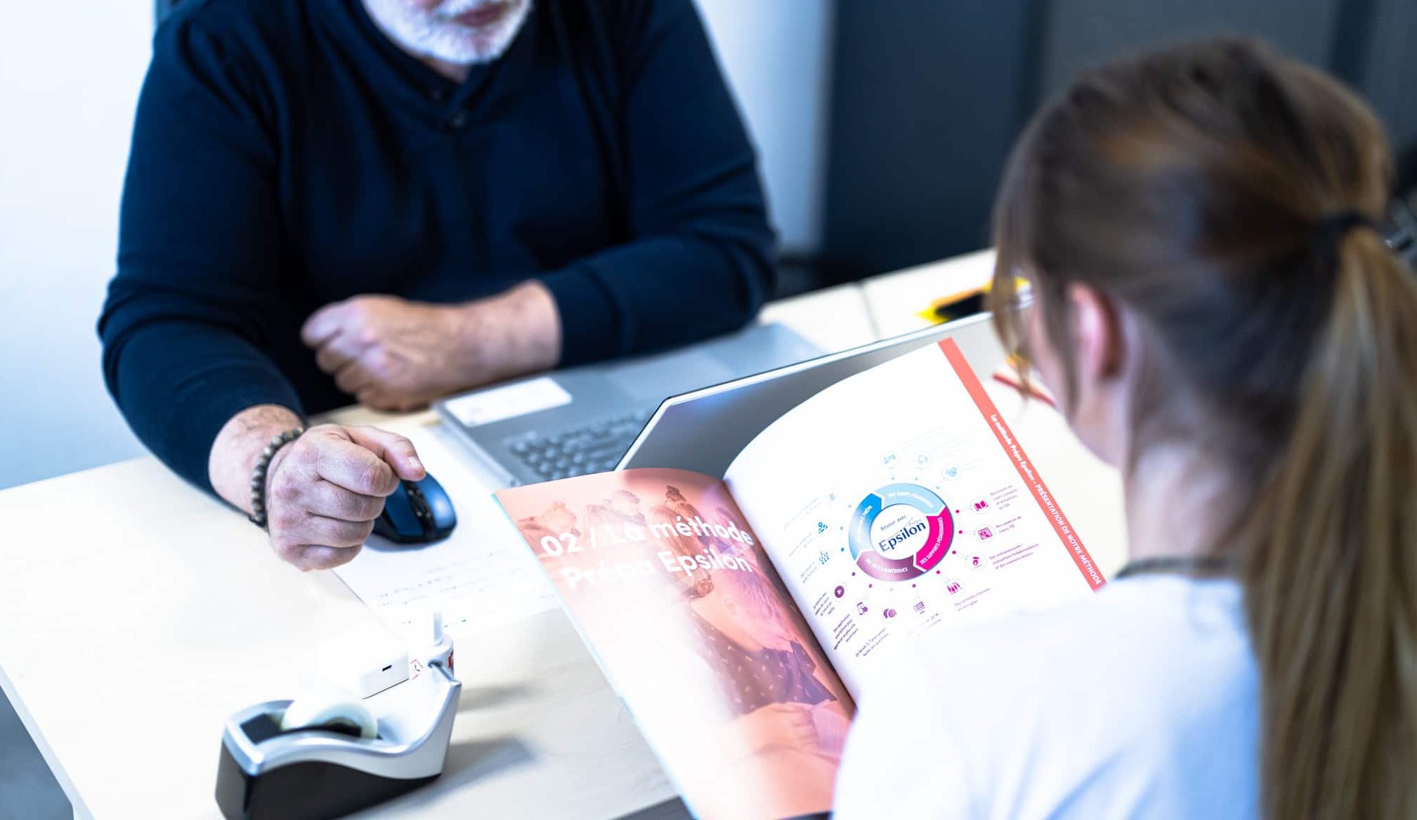 Fiche métiers de médecin interniste - Antémed Epsilon